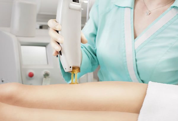 Lasere in dermatologie - Proceduri moderne cu laser dermatologic